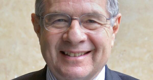 Interview with Steven R. Weisman | Yale School of Management